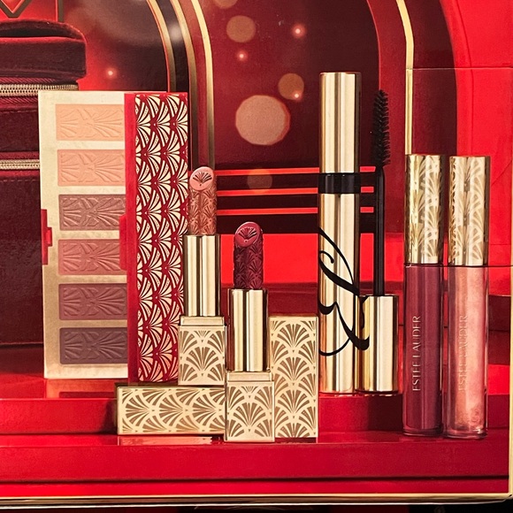 Estee Lauder | Makeup | Estee Lauder 224 Blockbuster Makeup Only From ...